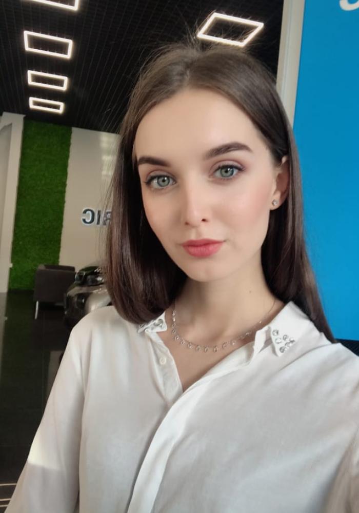 OneGo (Ukrainian, Russian-speaking streamer - tiktoker) (REUPLOAD)...