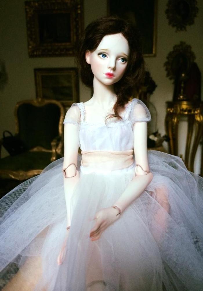 Miss Porcelain B TTS Computer AI Voice Soundboard