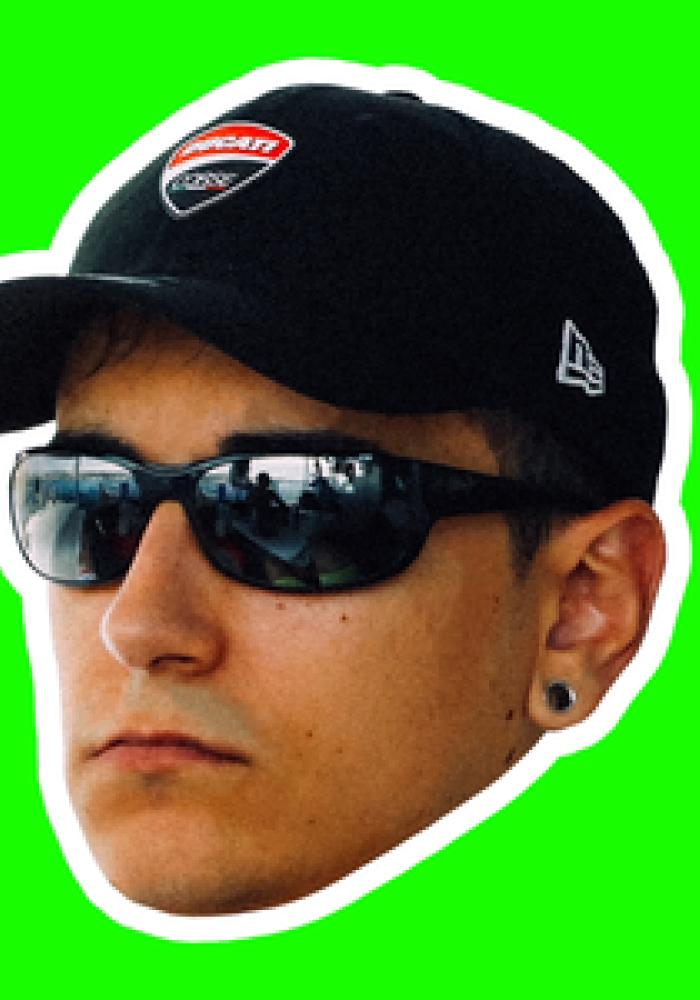 💬 SUJA (Streamer)