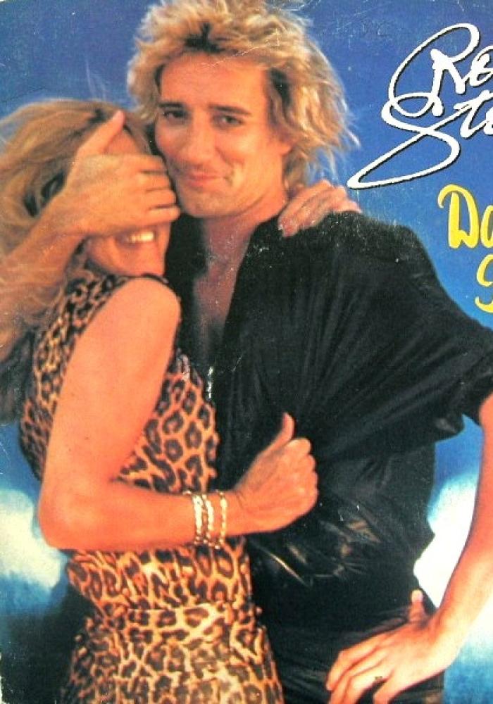 💬 Rod Stewart - Da Ya Think I'm Sexy? (Official Video)
