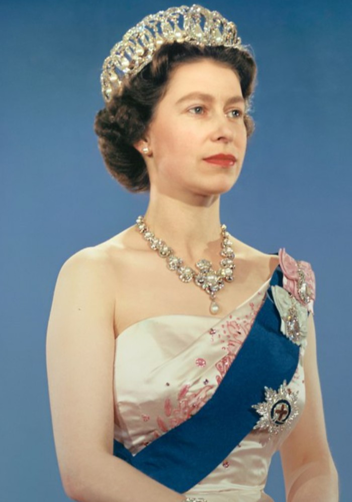 Acapela Queen Elizabeth TTS Computer AI Voice Soundboard
