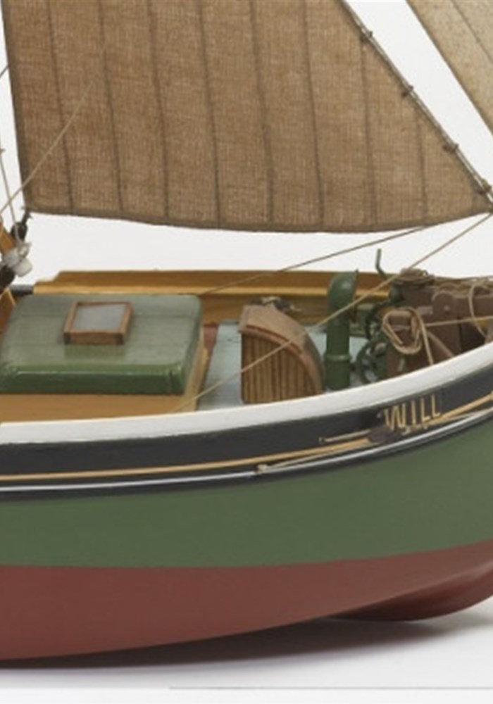 💬 Thames Sailing Barge: Wooden Soundboard