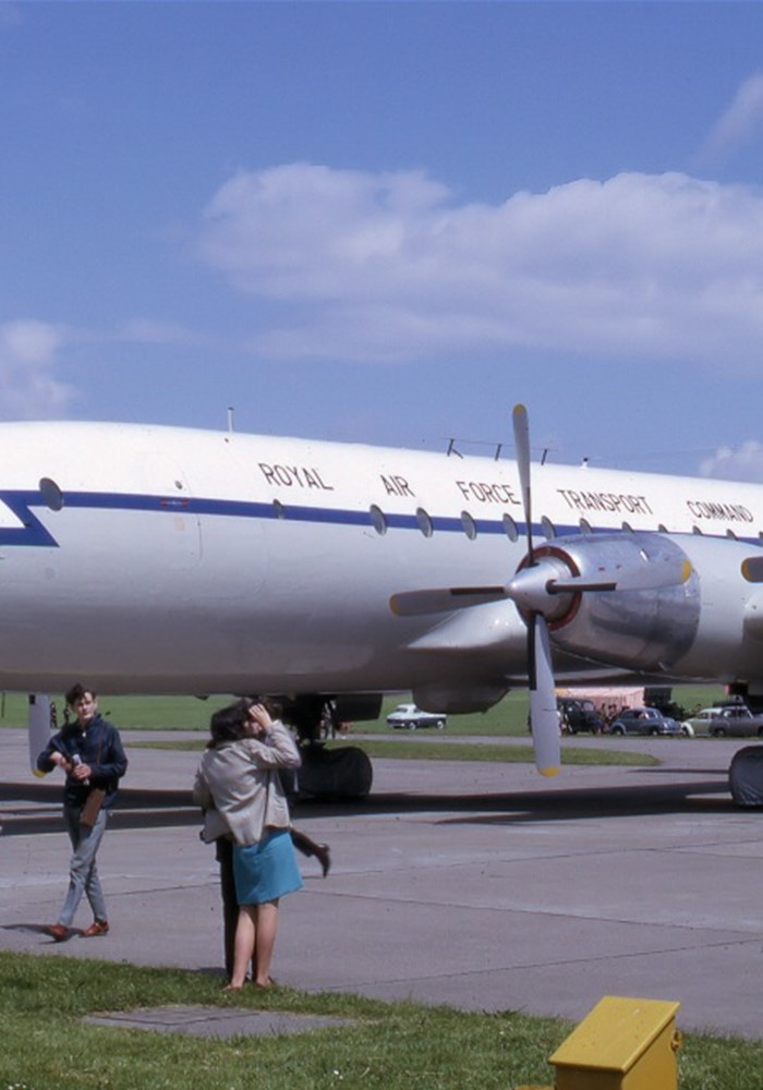 💬 Bristol Britannina Prop-Jet Airliner (Exterior) Soundboard