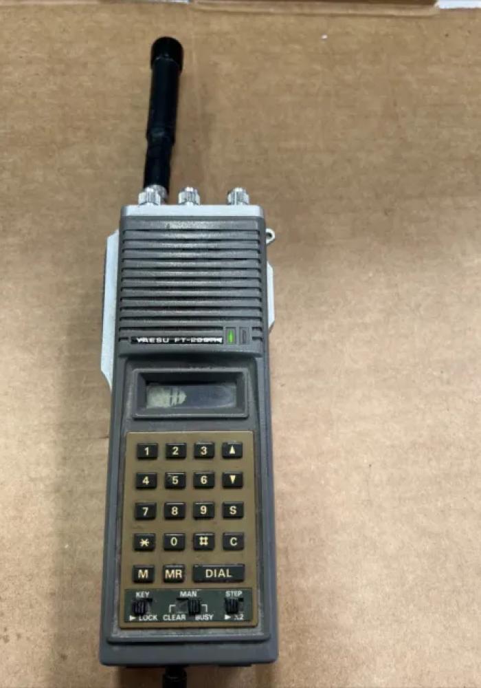 💬 Yaesu ft-208r hand radio SFX Library