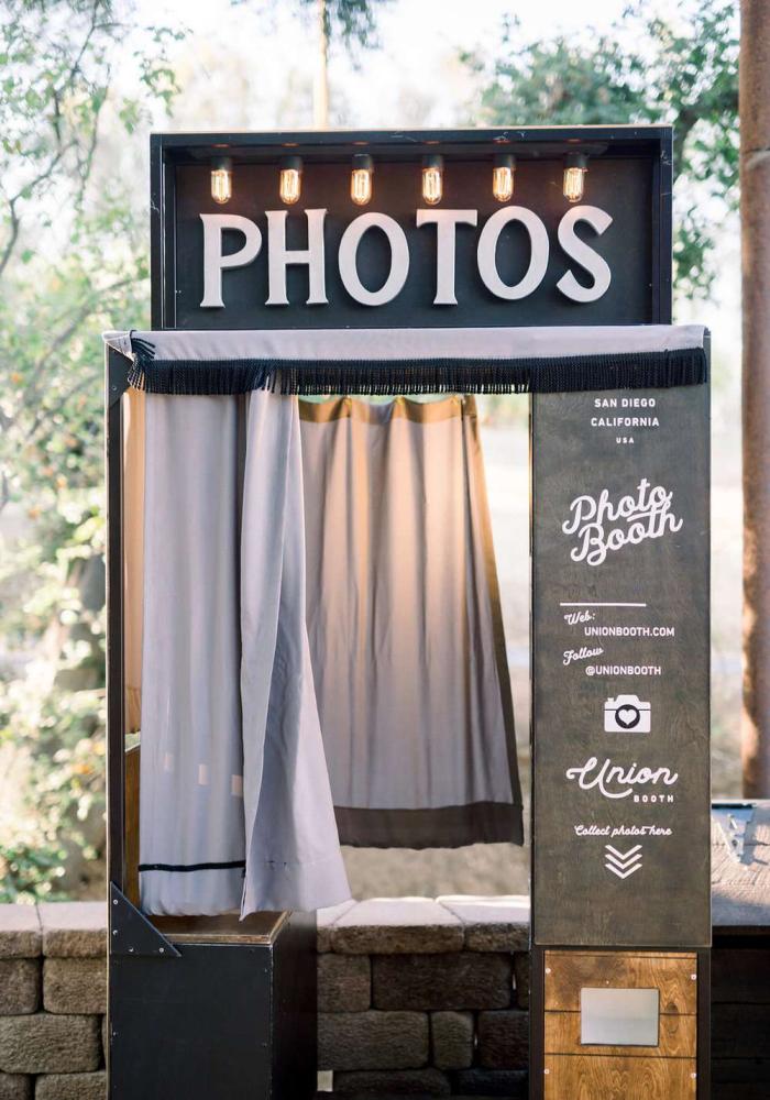 💬 Booth