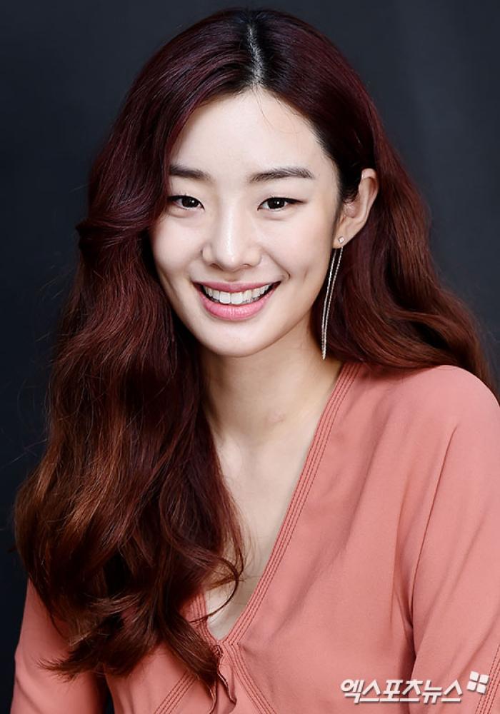 💬 Stephanie Lee
