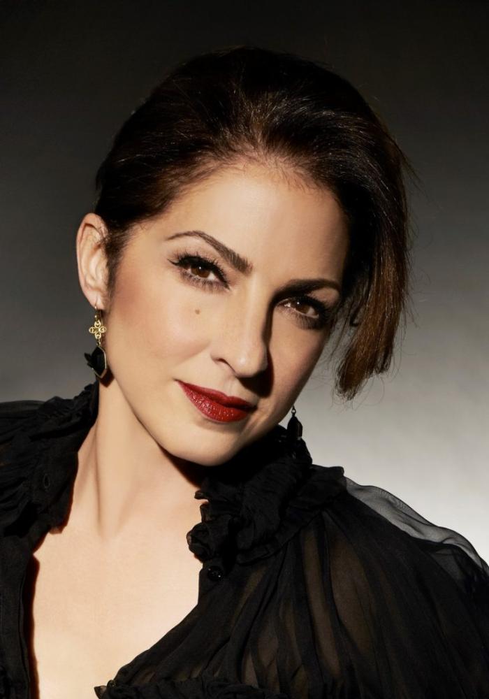 💬 Gloria Estefan Soundboard